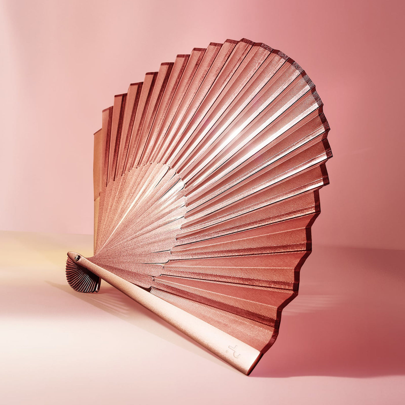 Patrick Ta Major Glow™ Setting Fan - Setting Fan for Makeup Speed-Dry